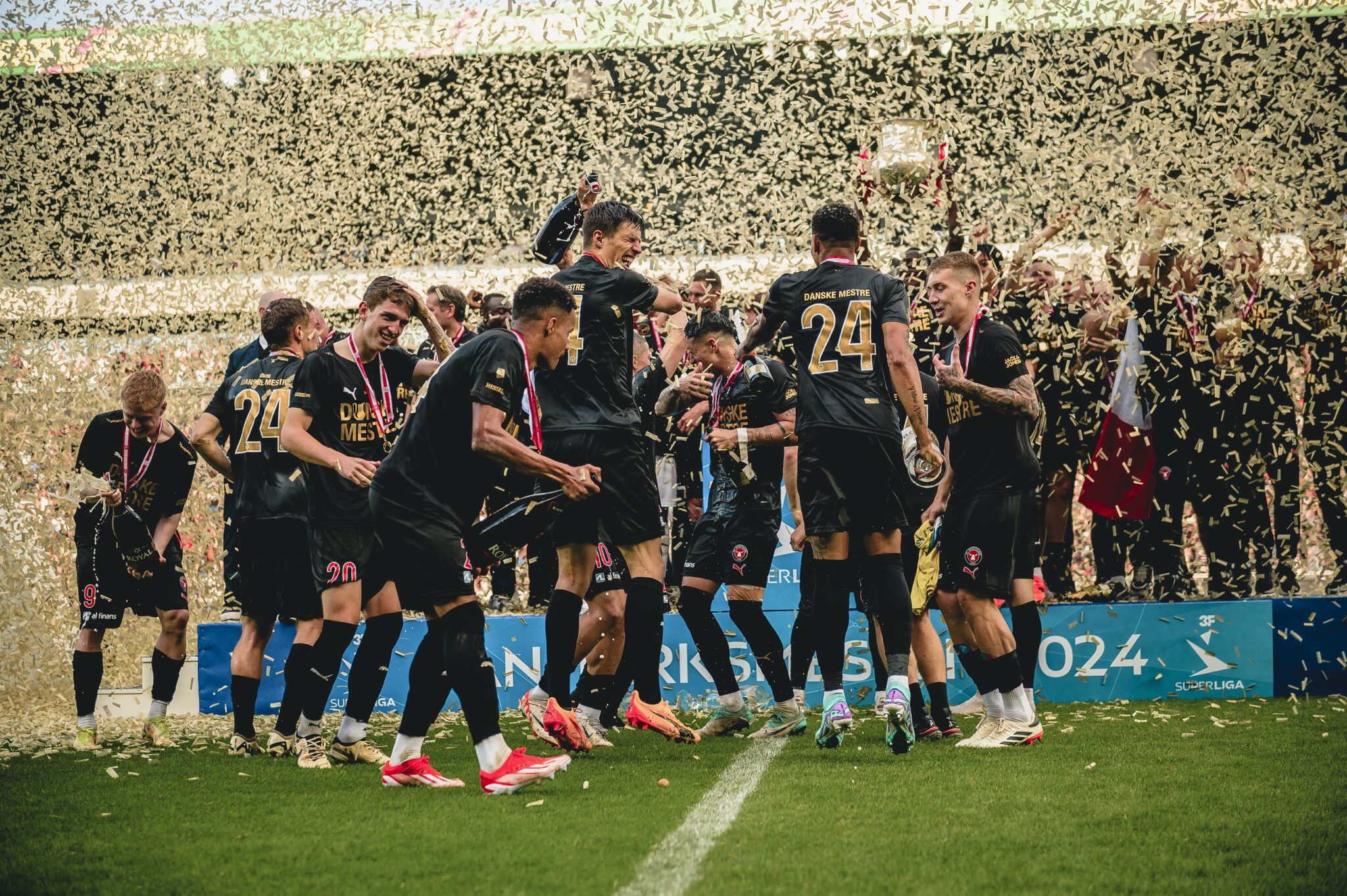 25 år som FC Midtjylland: Historiske nedslag i billeder