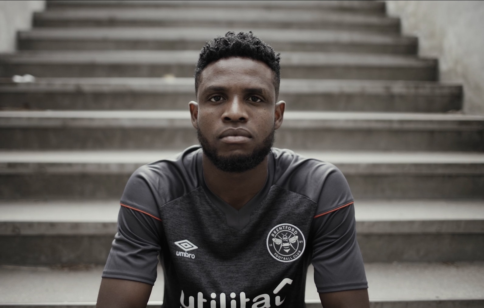 Trailer | Frank – fra Ebedei til verdens største liga