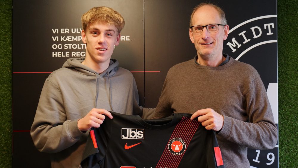 Lokal klassisk 9'er forlænger med FC Midtjylland