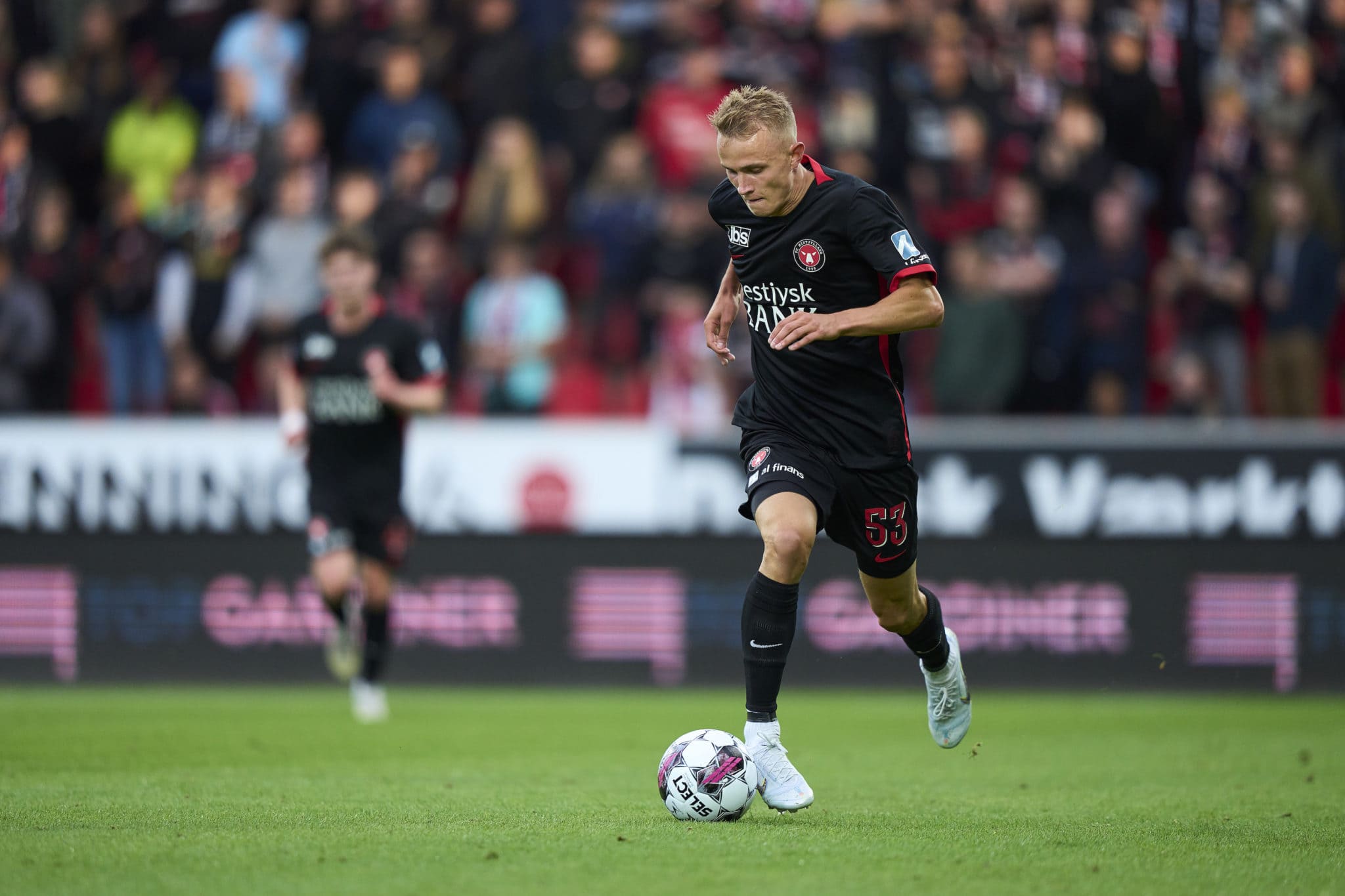 De udlejede FCM'ere: Victor Lind høster værdifuld erfaring i Sverige