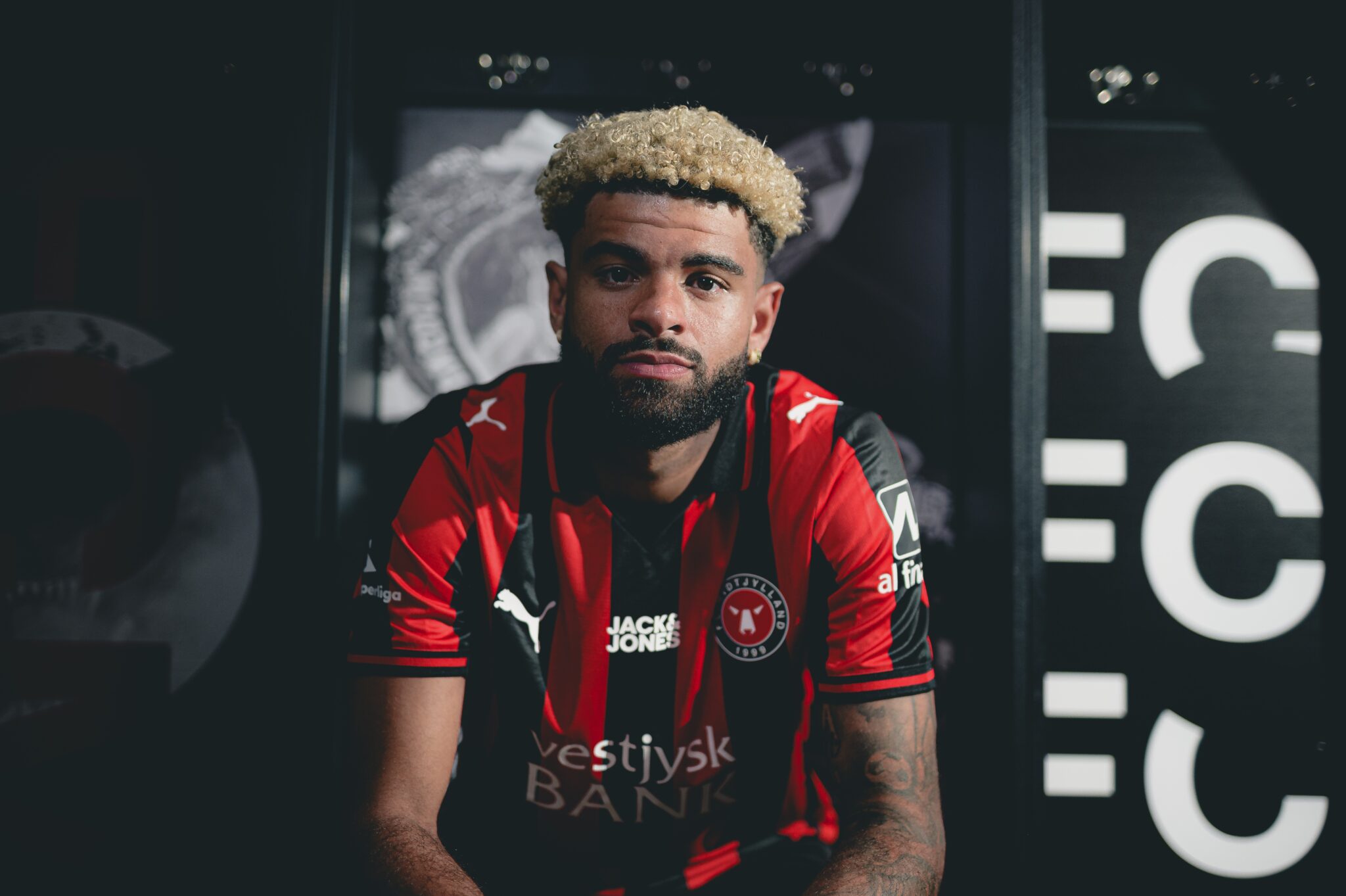 10 ting du måske ikke vidste om Philip Billing